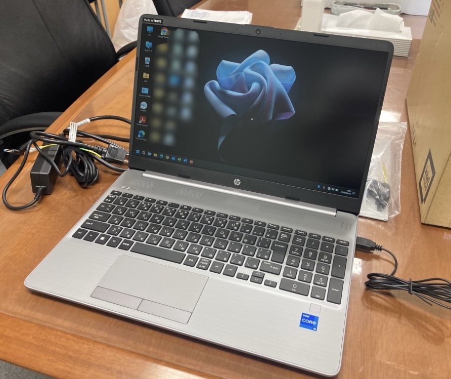 syshan城南オフィスより 府中市のお客様へ最新SHARPデジタルフルカラー複合機SHARP BP-60C31 & NPC（ノートパソコン♬）納品！ | syshan株式会社