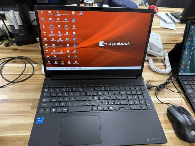 浦和区のお客様へノートパソコンを納入設置各種環境設定致しました！ | syshan株式会社